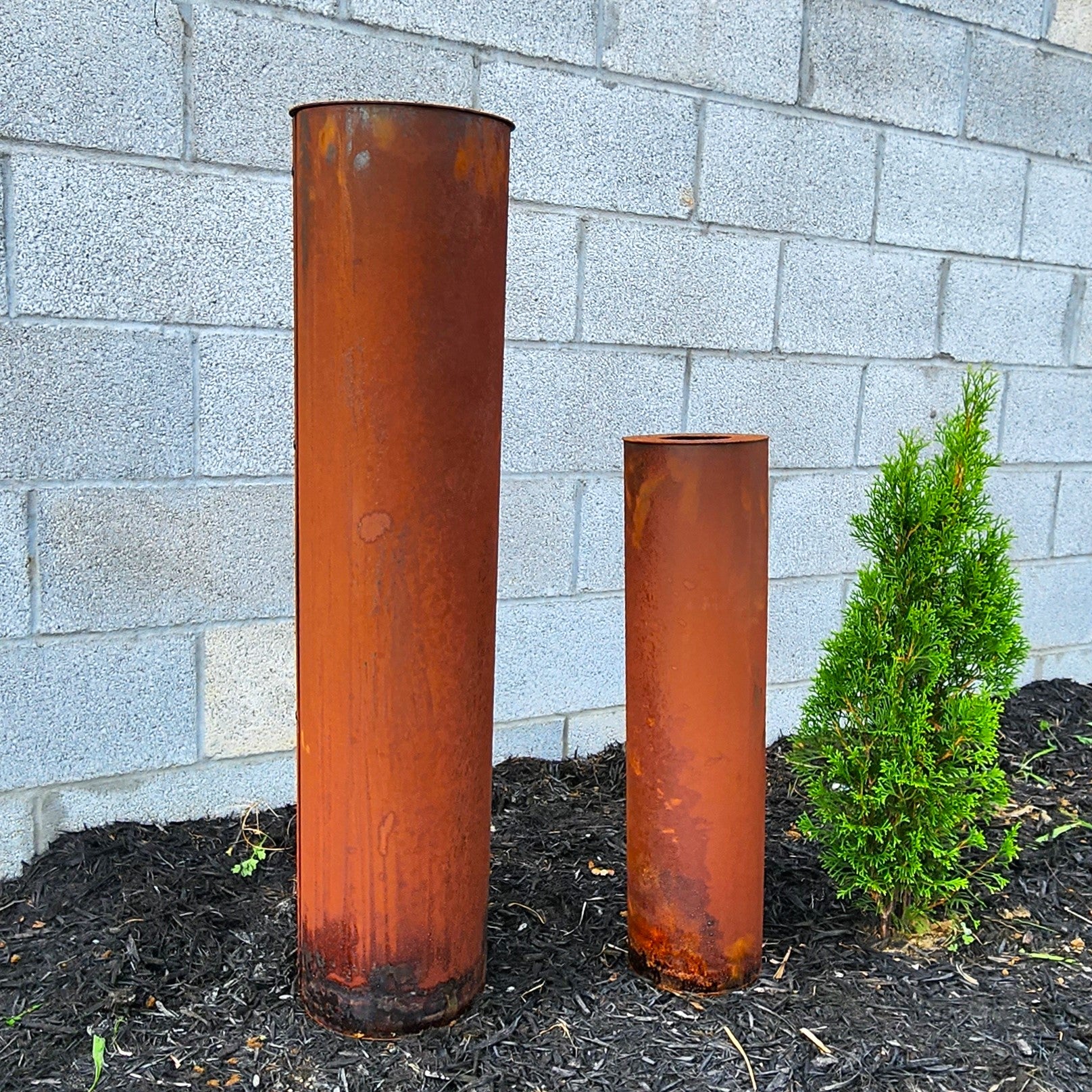 Rusted Round Garden Column – Modern Outdoor Steel Landscape Accent ...
