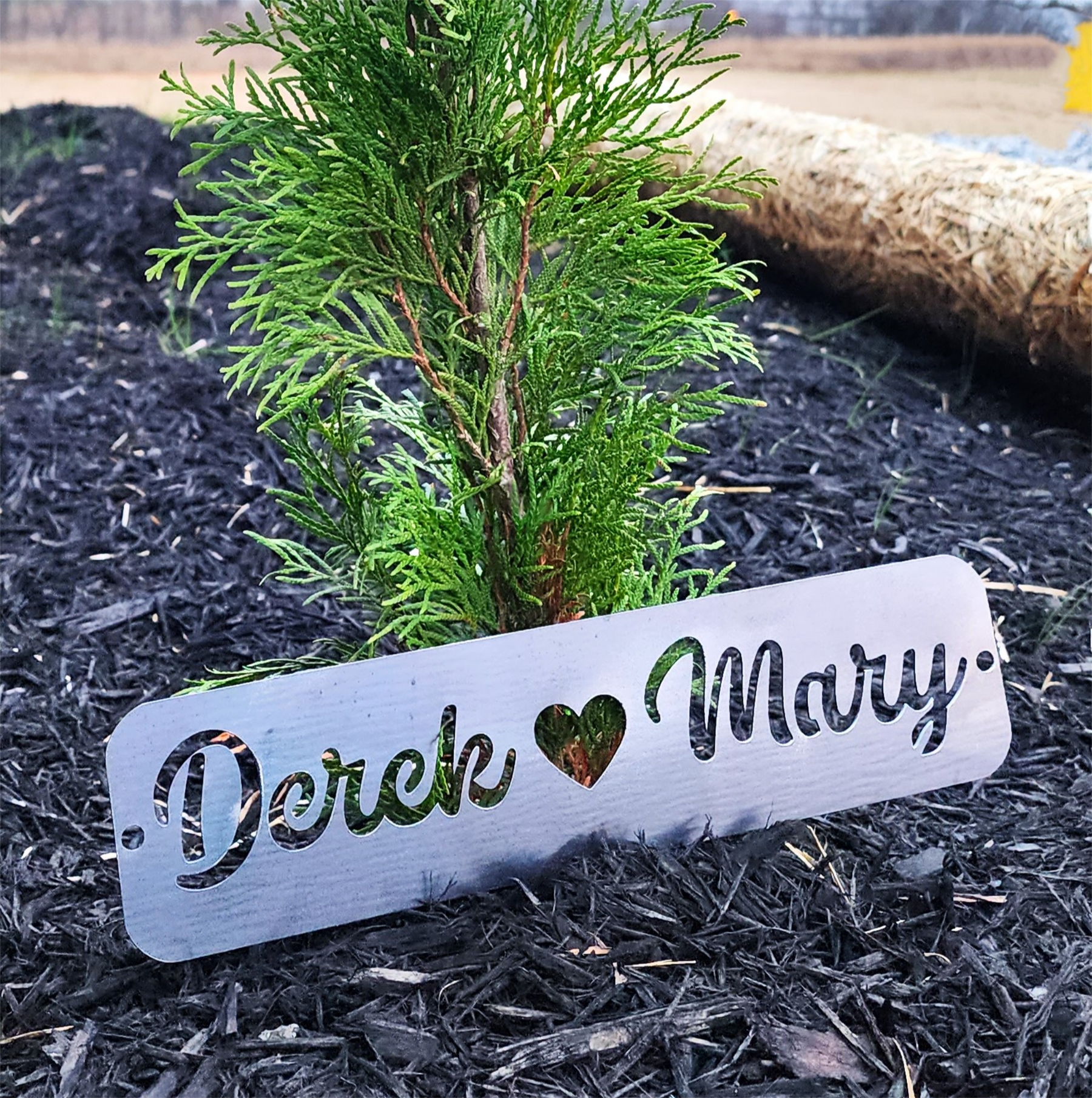 Custom Metal Name Sign - Wedding Sign – Maker Table